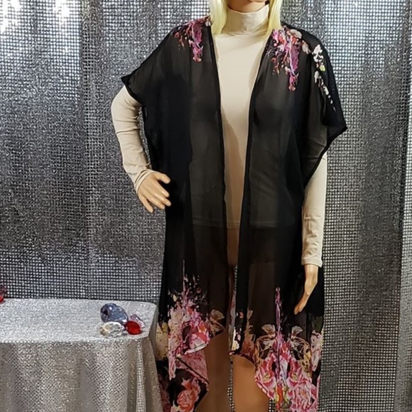 Cato | Intimates & Sleepwear | Black Floral Splash Coverup Shawl | Poshmark